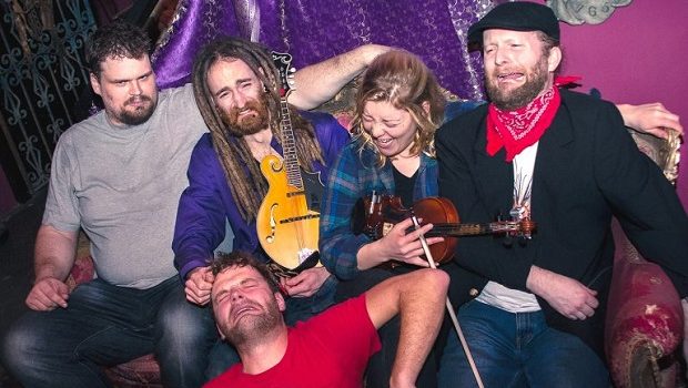 Toughmagazine | The Dreadnoughts: Die Polka-Punkband im Interview